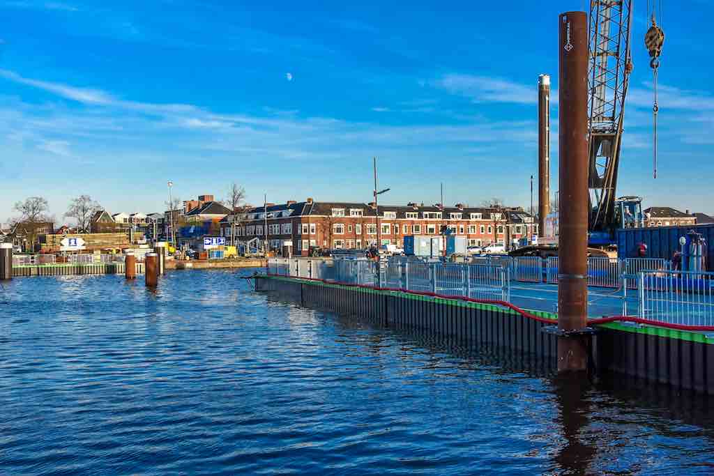 De pontonbrug komt… - De Orkaan Junior